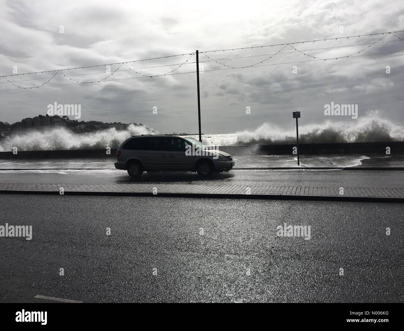 Ferocious waves hi-res stock photography and images - Alamy