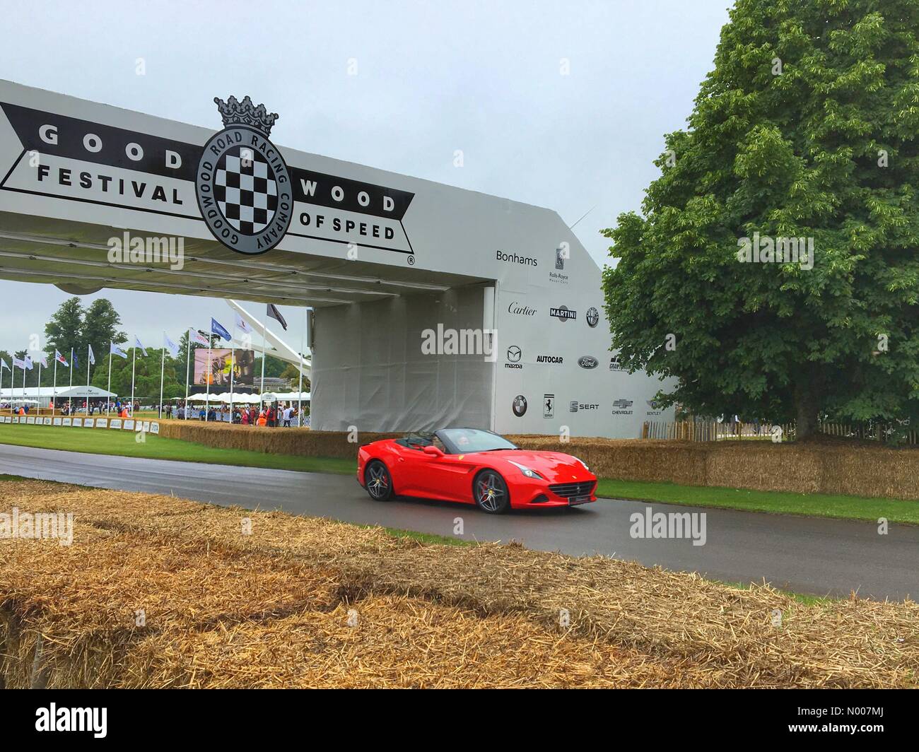 Moving motor show hi-res stock photography and images - Alamy