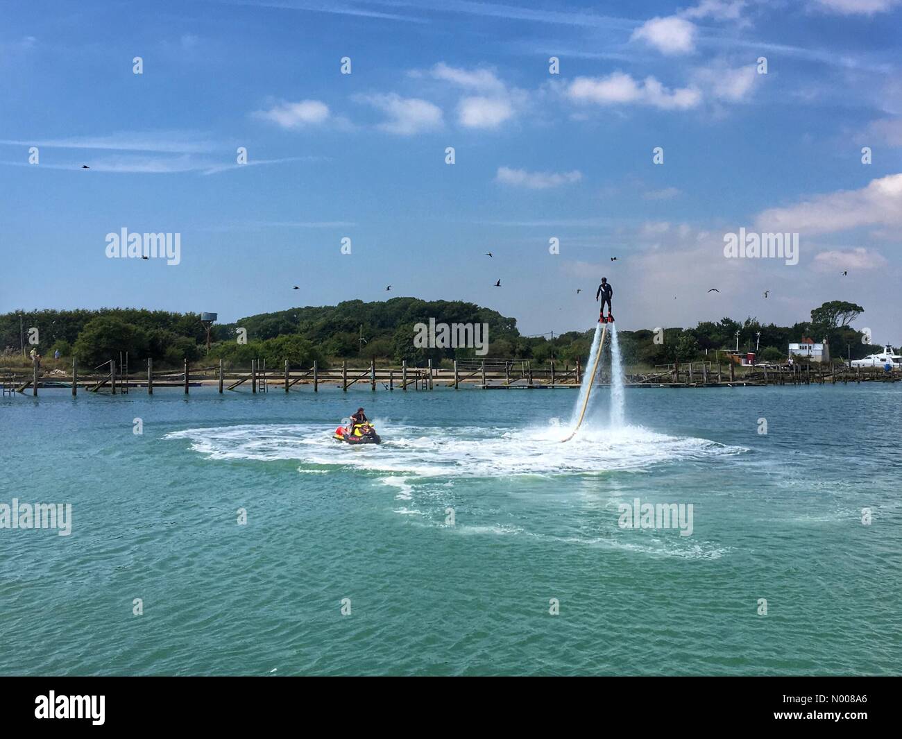 Littlehampton, West Sussex, UK. 16th August, 2016. UK Weather. Flying ...