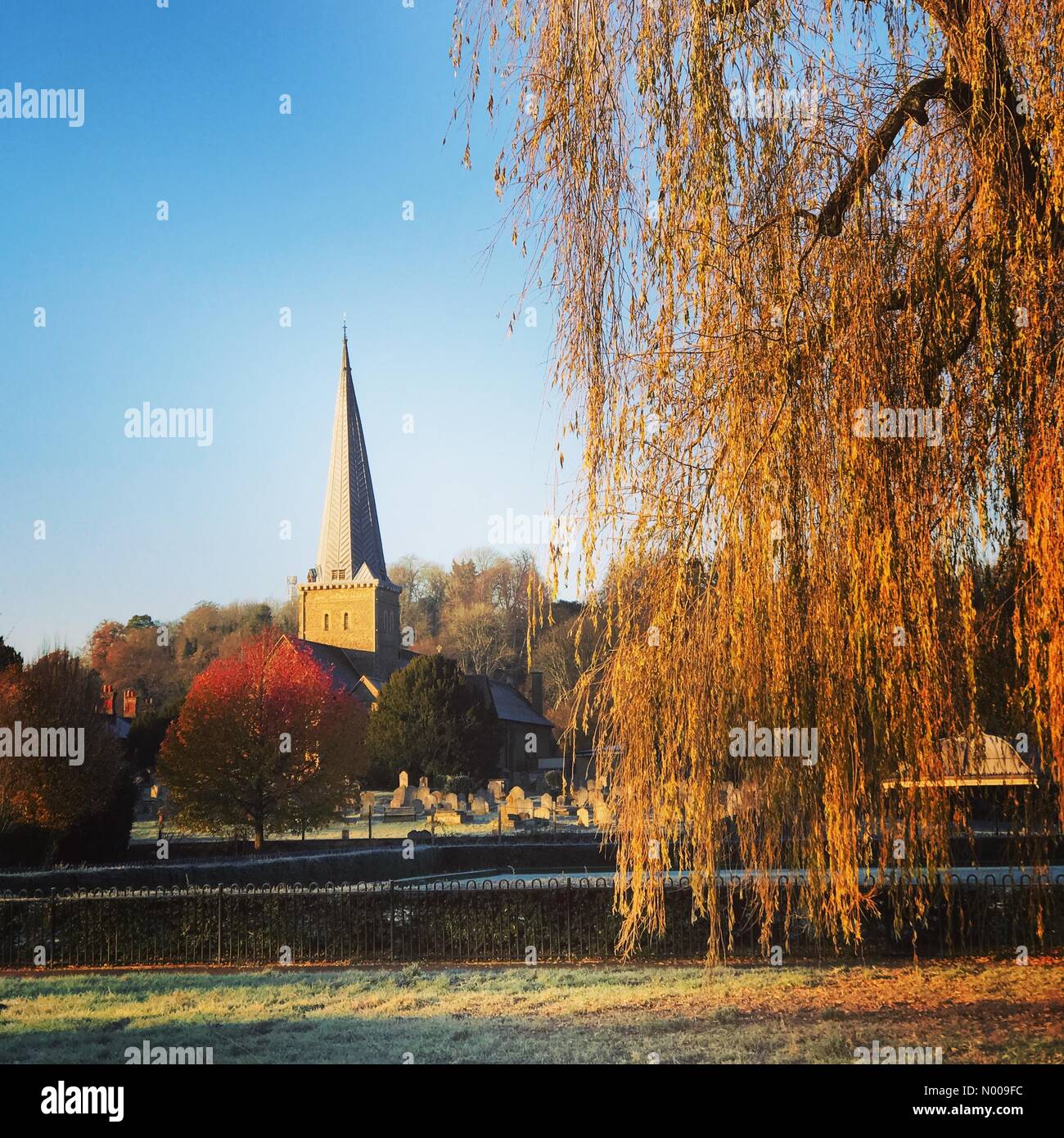 England surrey godalming parish church hi-res stock photography and ...