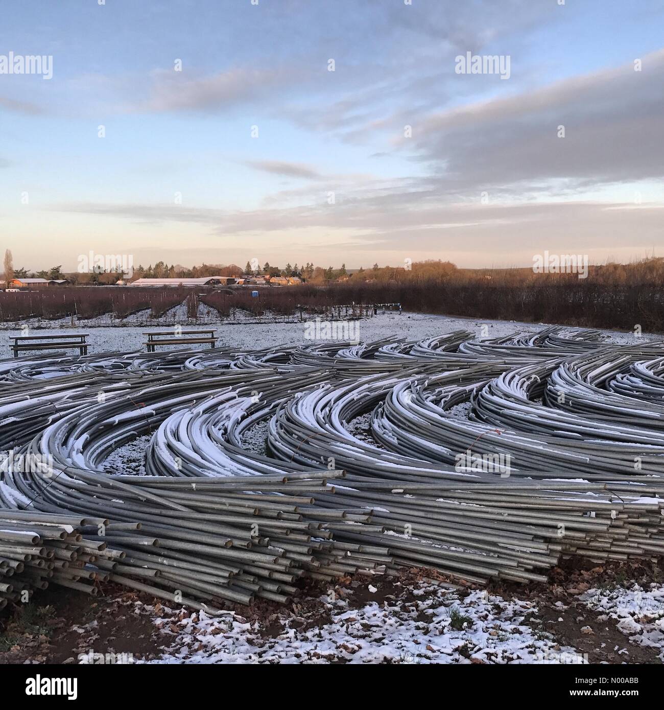 Godalming, UK. 13th Jan, 2017. UK Weather: Snow in Godalming. Tuesley ...