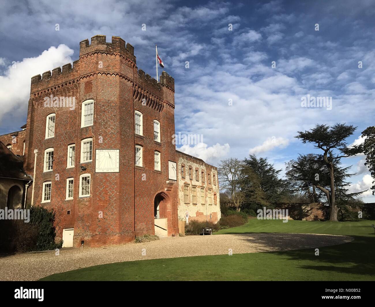 Farnham castle winter hi-res stock photography and images - Alamy