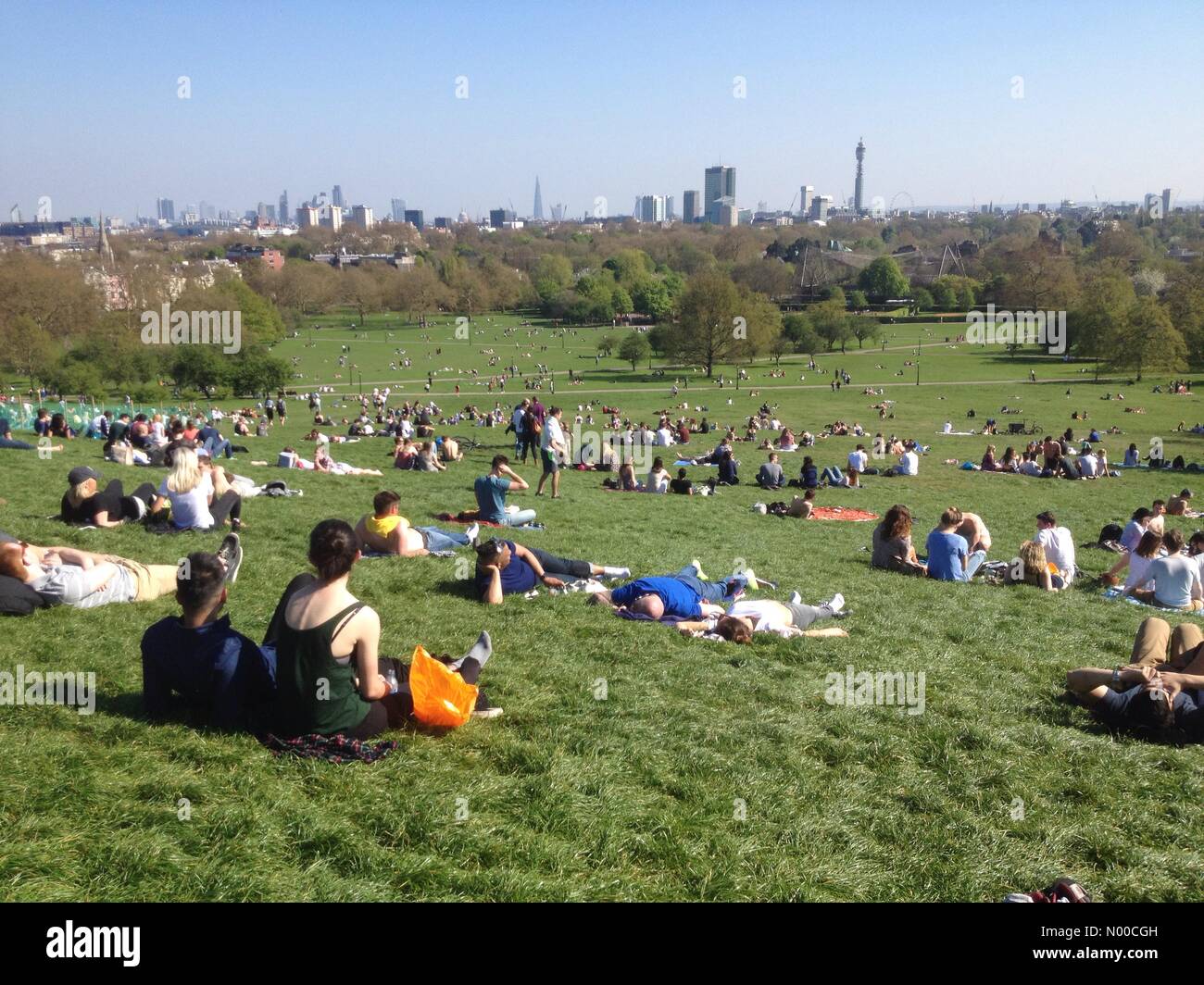 April sunshine heatwave hi-res stock photography and images - Alamy