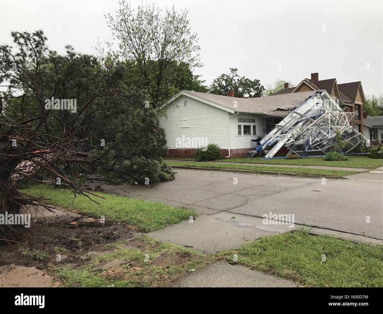 Downed power lines hi-res stock photography and images - Alamy