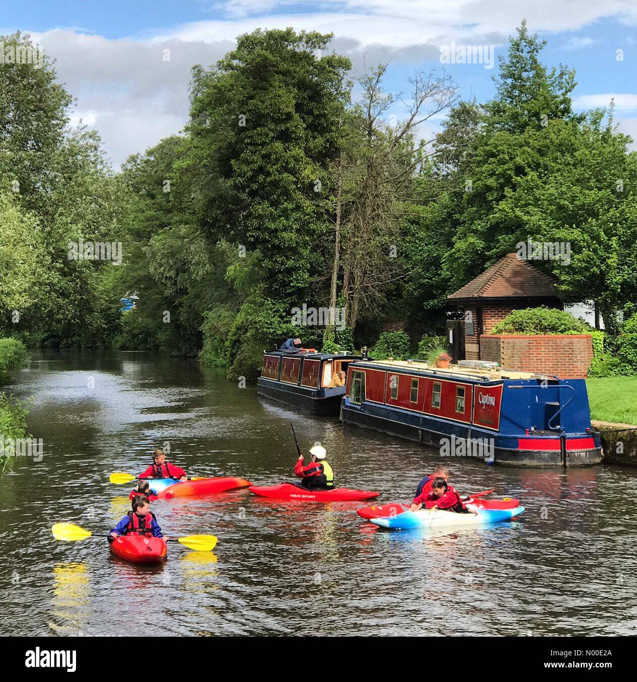 Godalming, UK. 20th May, 2017. UK Weather: Canoeing on the River Wey in ...