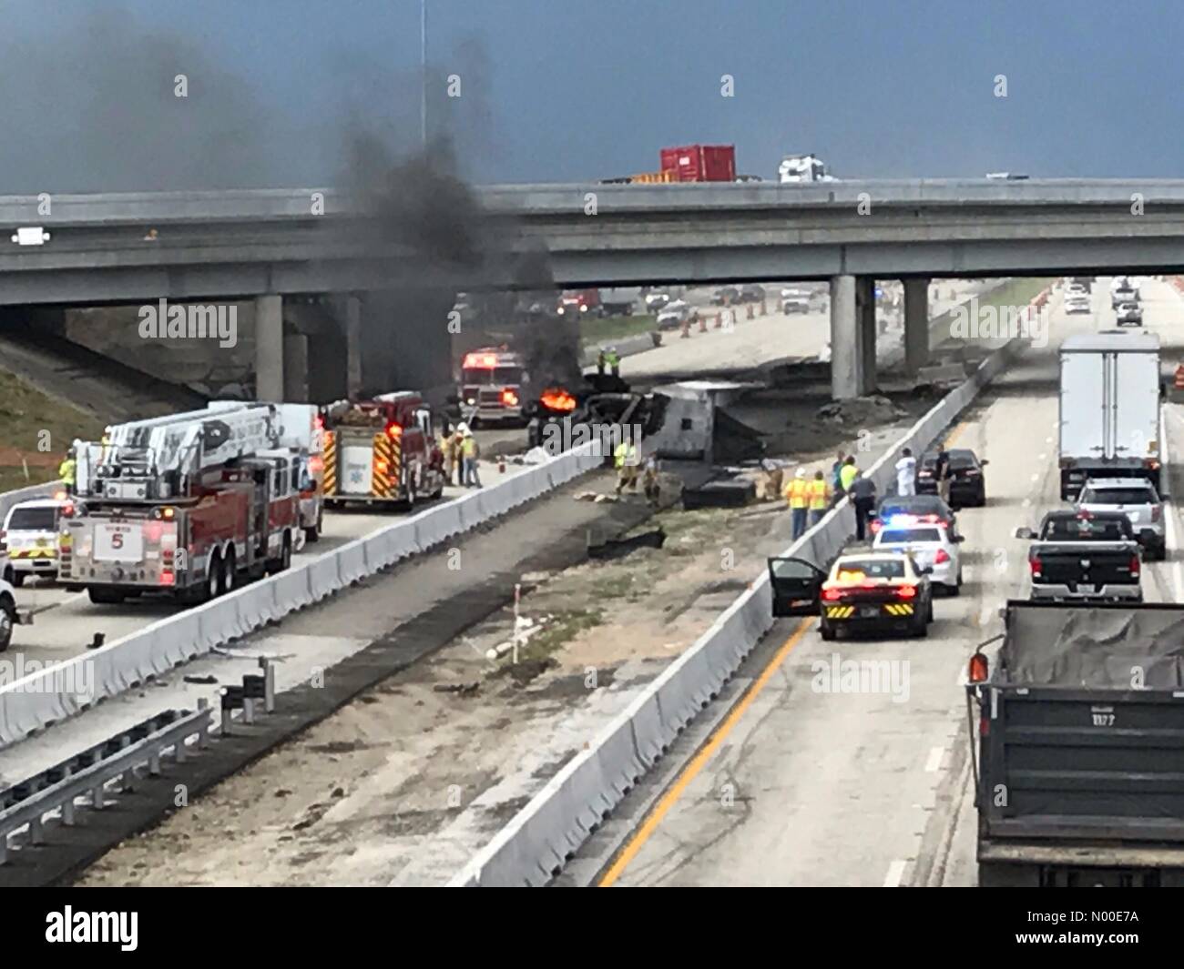 Vehicle Explosion Stock Photos & Vehicle Explosion Stock Images - Alamy