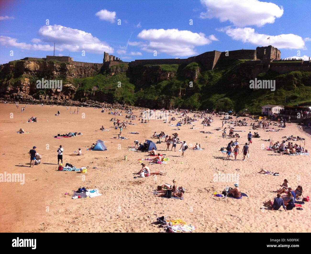 Tynemouth beach near newcastle hi-res stock photography and images - Alamy