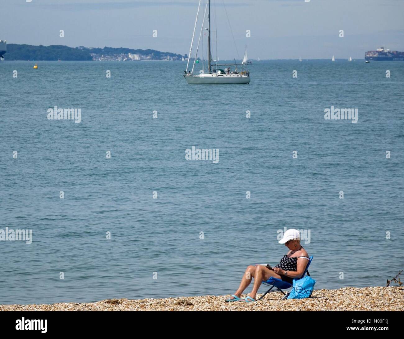 UK Weather: Hot and sunny in Gosport. Stokes Bay, Gosport. 07th July ...