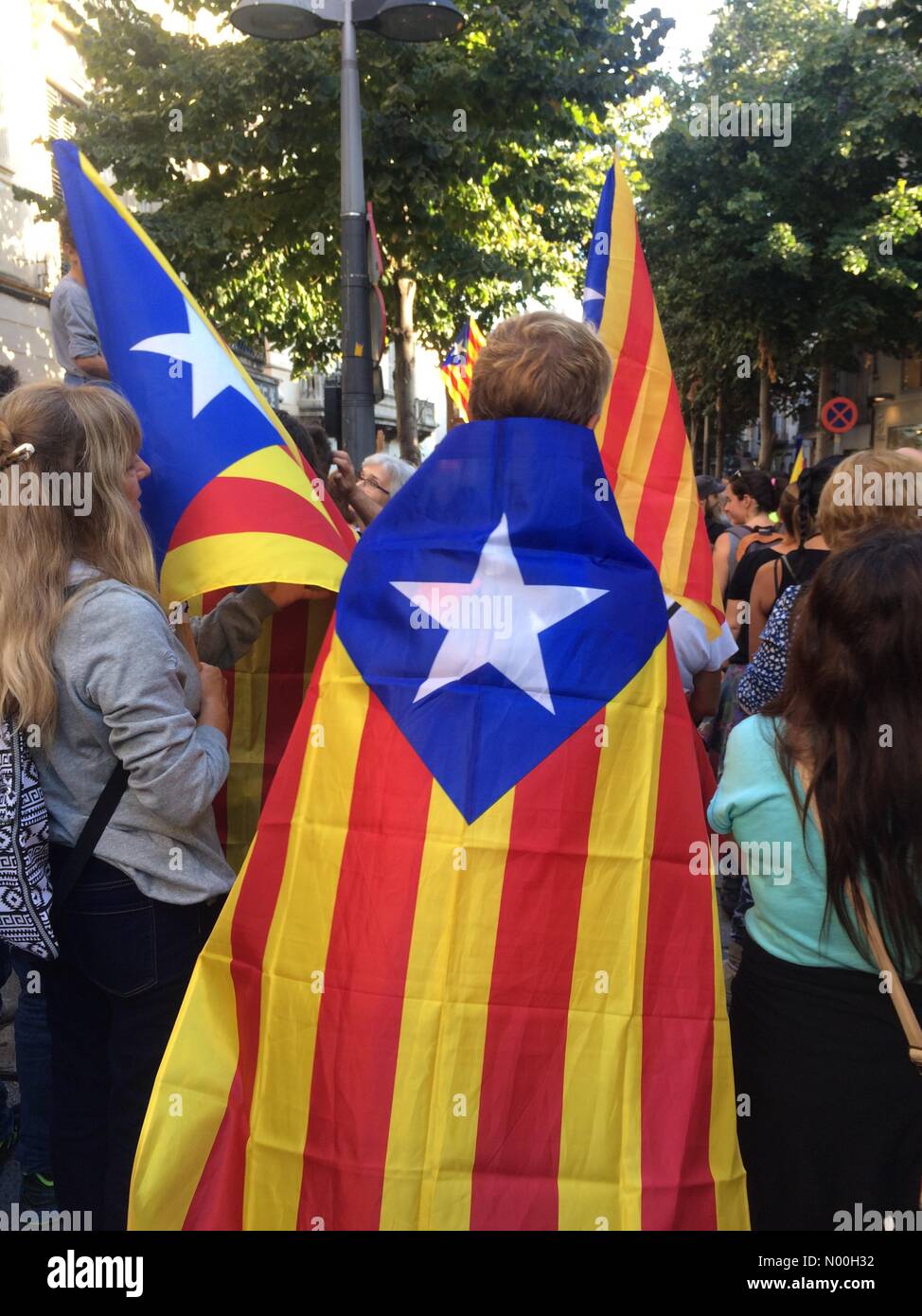 Barcelona, Catalonia, Spain. 03rd Oct, 2017. A general strike goes over ...