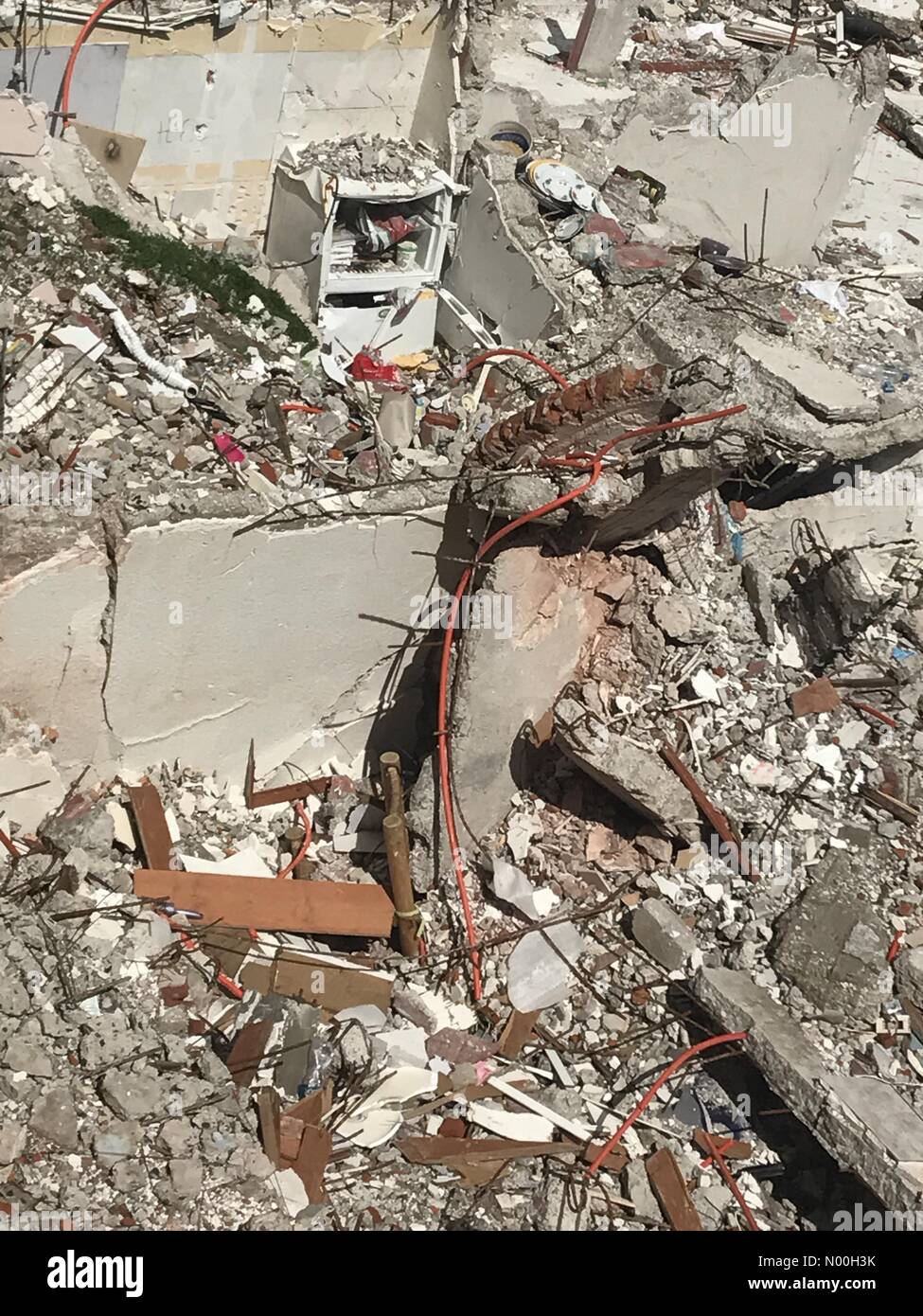 Mexico earthquake 2017 hi-res stock photography and images - Alamy