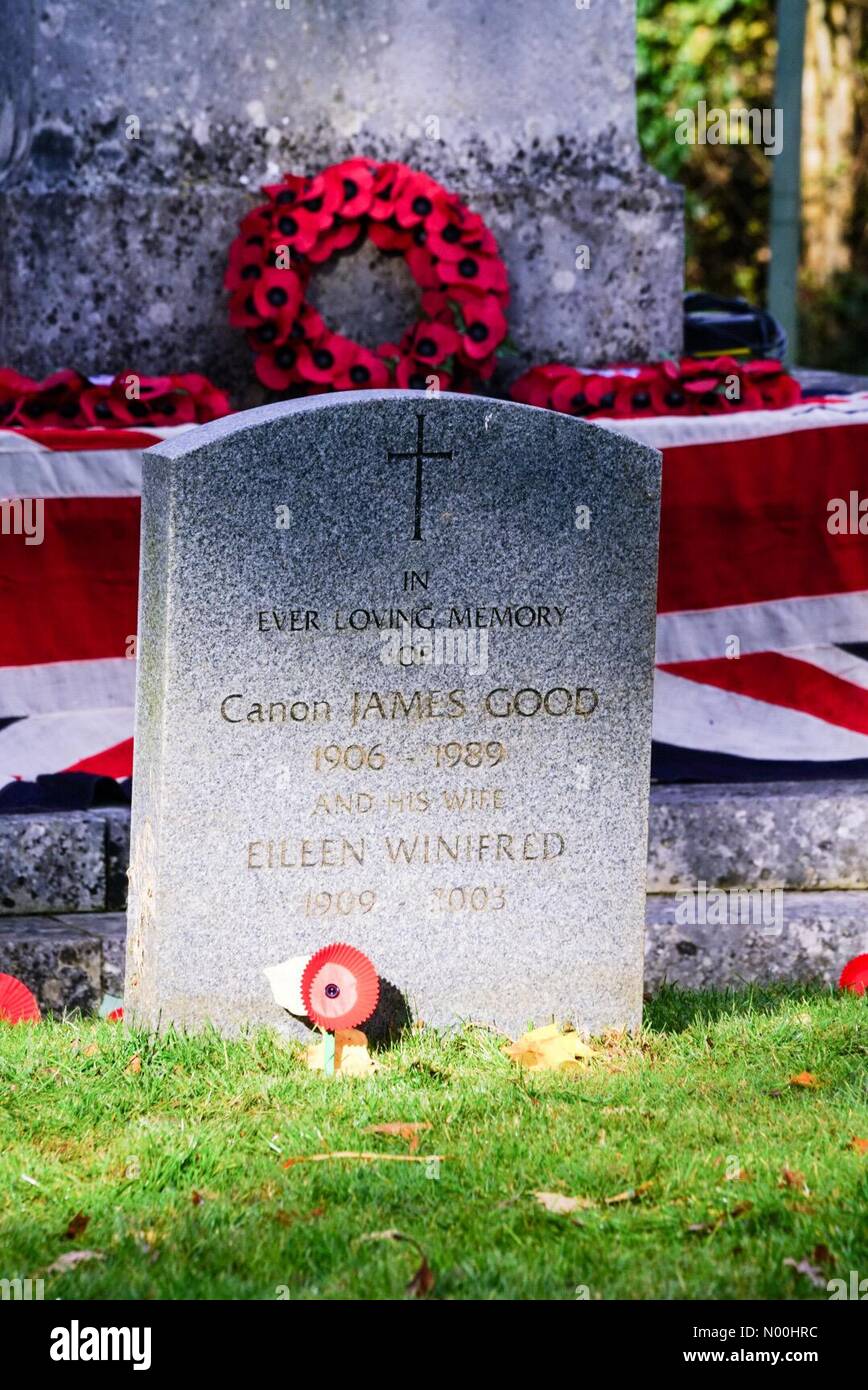 Remembrance Day, Godalming. Brighton Rd, Godalming. 12th Nov 2017 ...