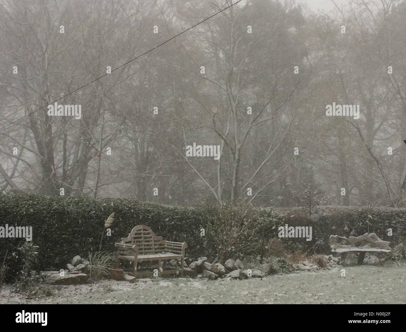 York, UK. 30th Nov, 2017. Snowing in North Yorkshire Credit: PennPix ...