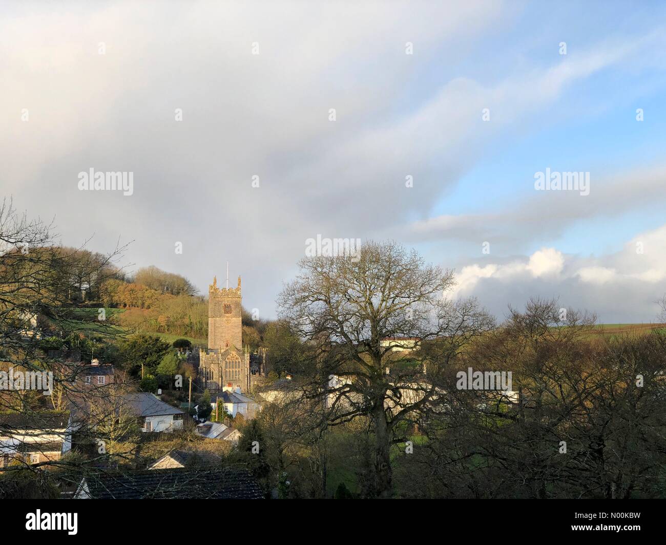 Marldon, Paignton, UK. 11th Feb, 2018. UK Weather: Sunrise over Marldon ...