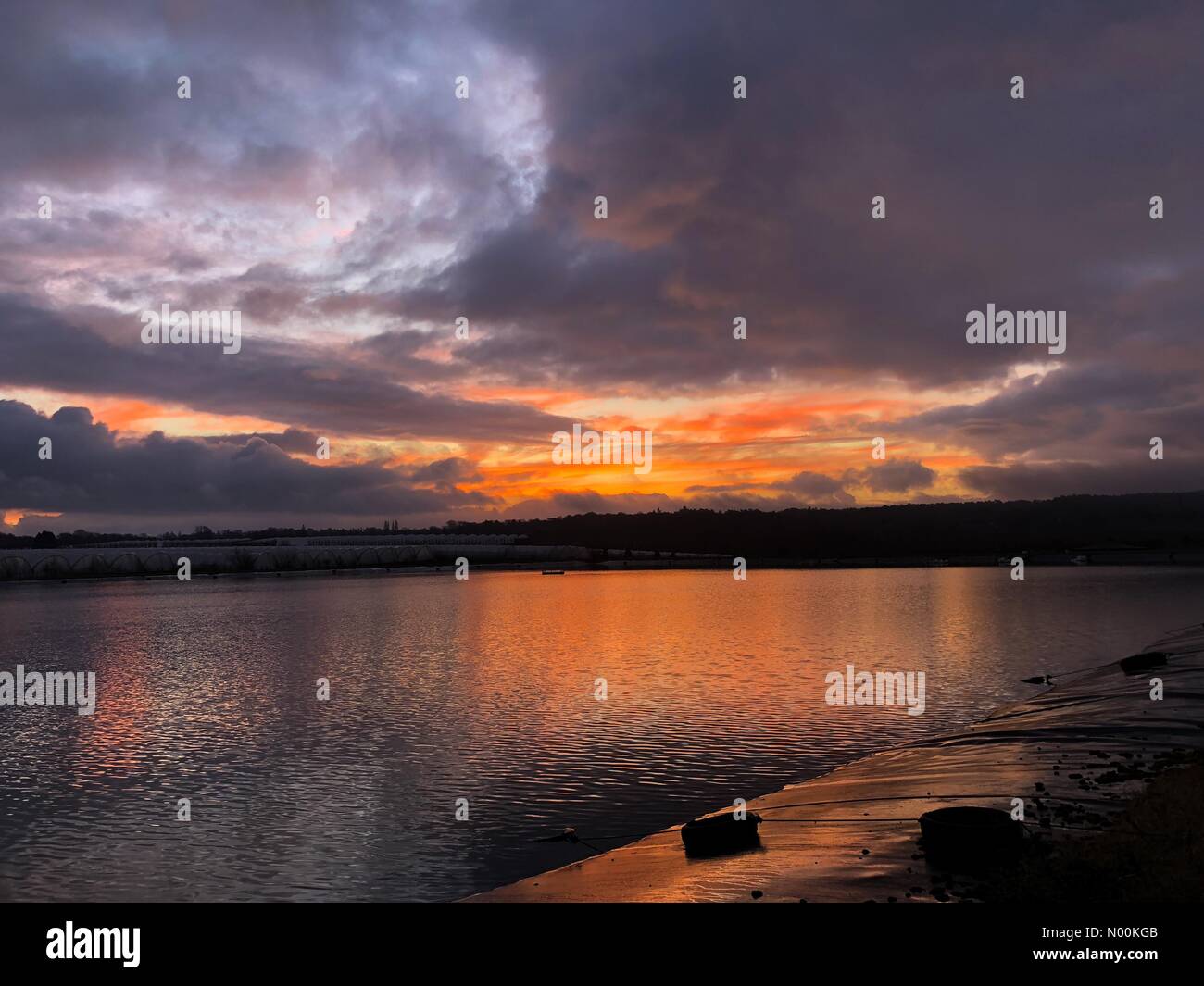 Godalming, UK. 18th Feb, 2018. UK Weather: Sunrise over Godalming ...