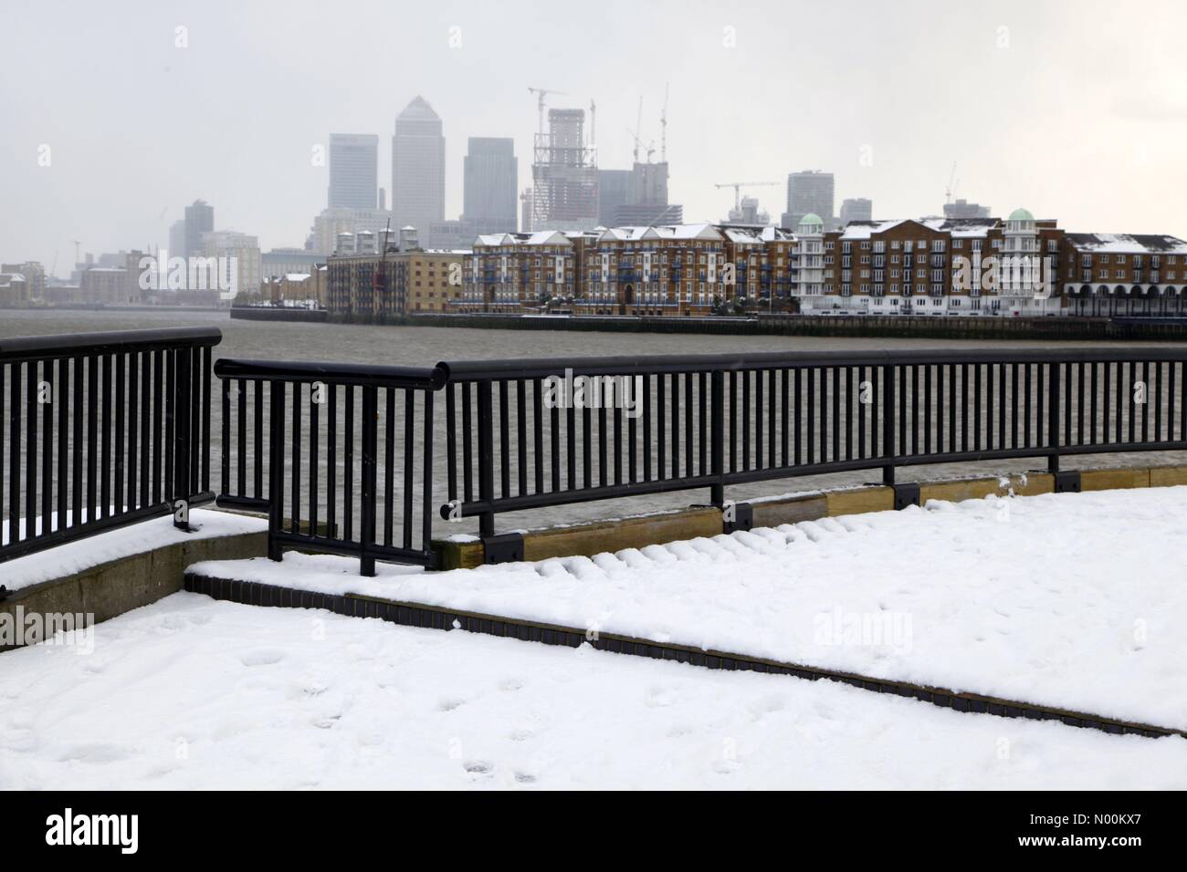 London, UK. 28th Feb, 2018. Beast from the East, snow blizzard in ...