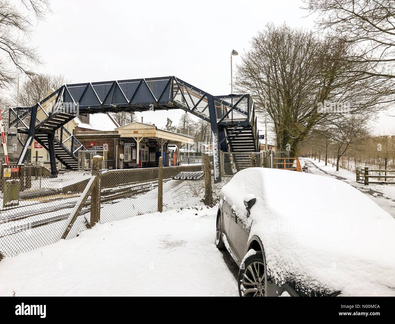 Godalming station hi-res stock photography and images - Alamy