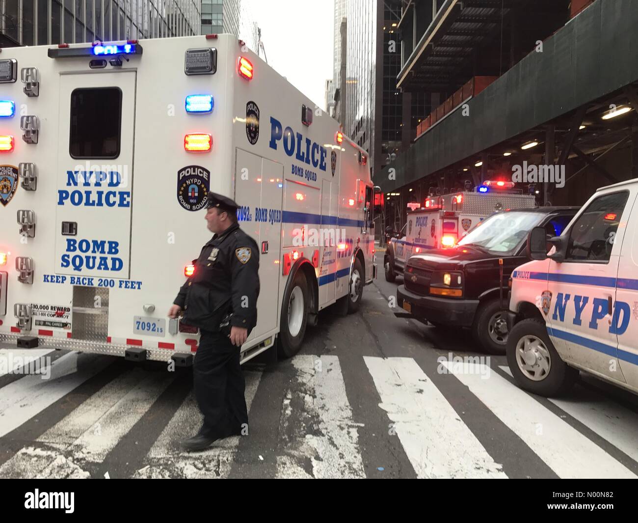 Heavy police response hi-res stock photography and images - Alamy