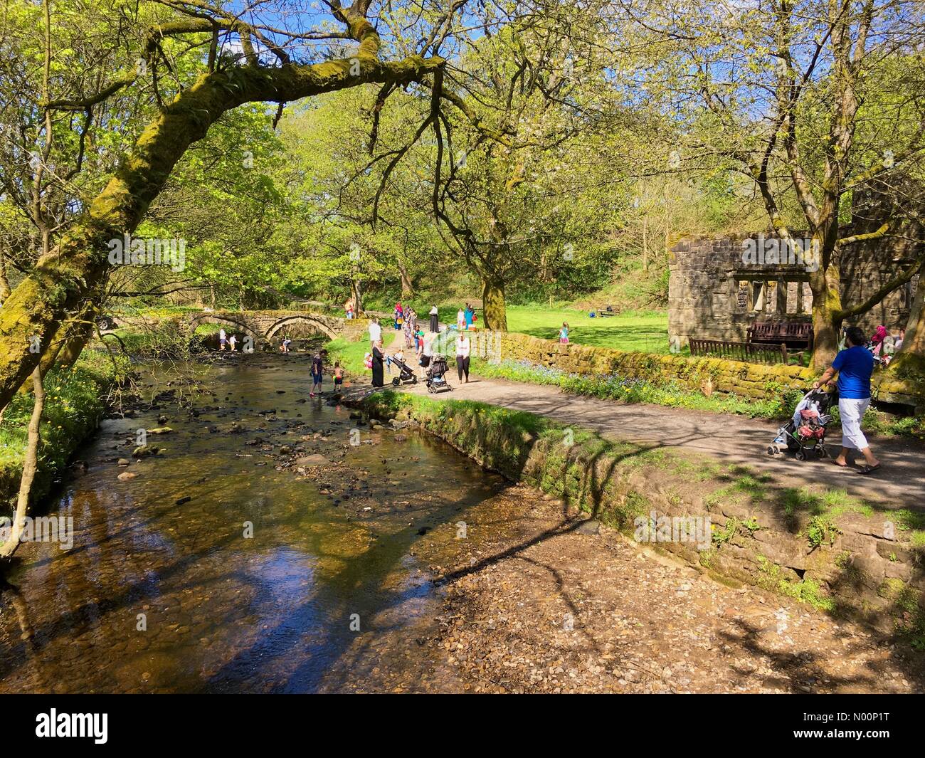 Wycoller village hi-res stock photography and images - Alamy