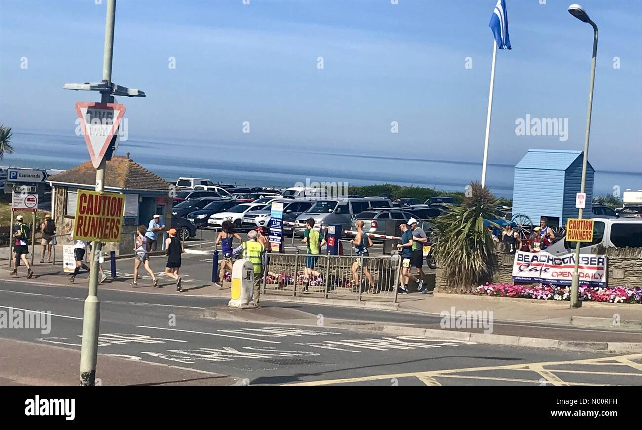Marathon race start point hi-res stock photography and images - Alamy