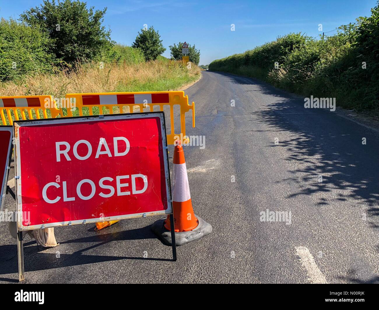 Godalming, UK. 27th June, 2018. UK Weather: Melted roads in Godalming ...