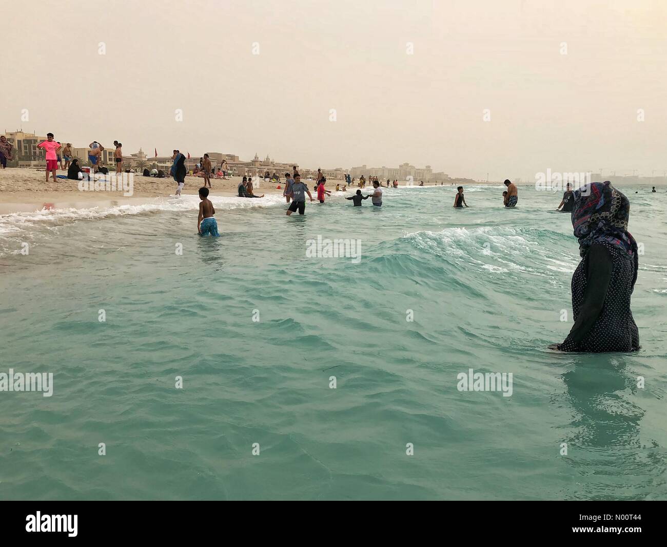 Abu dhabi summers hi-res stock photography and images - Alamy