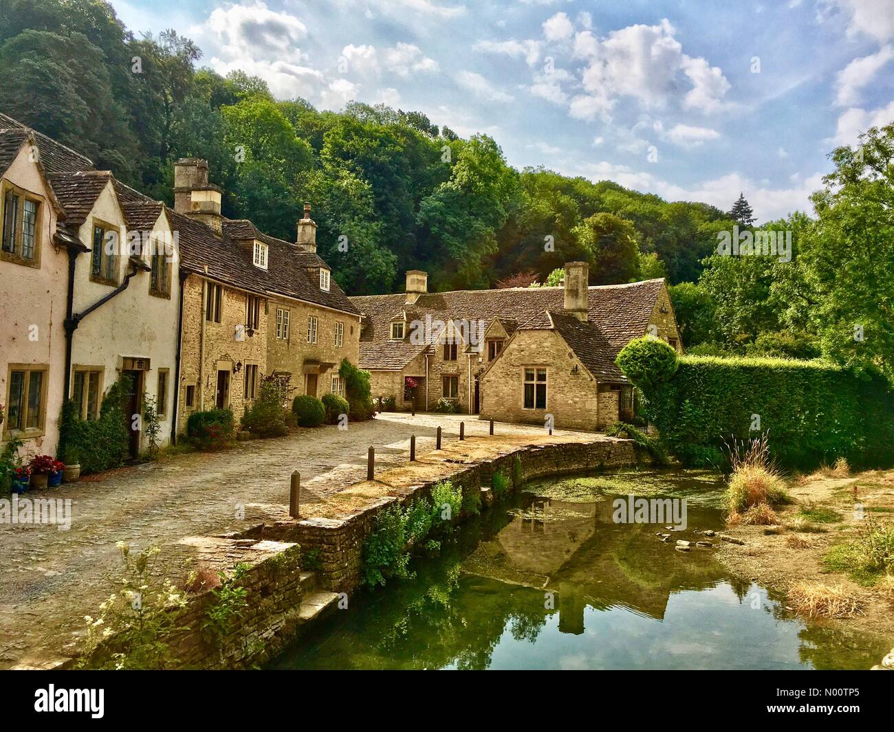 UK Weather: Warm weather in the Cotswolds 20 July 2018 Castle Combe ...