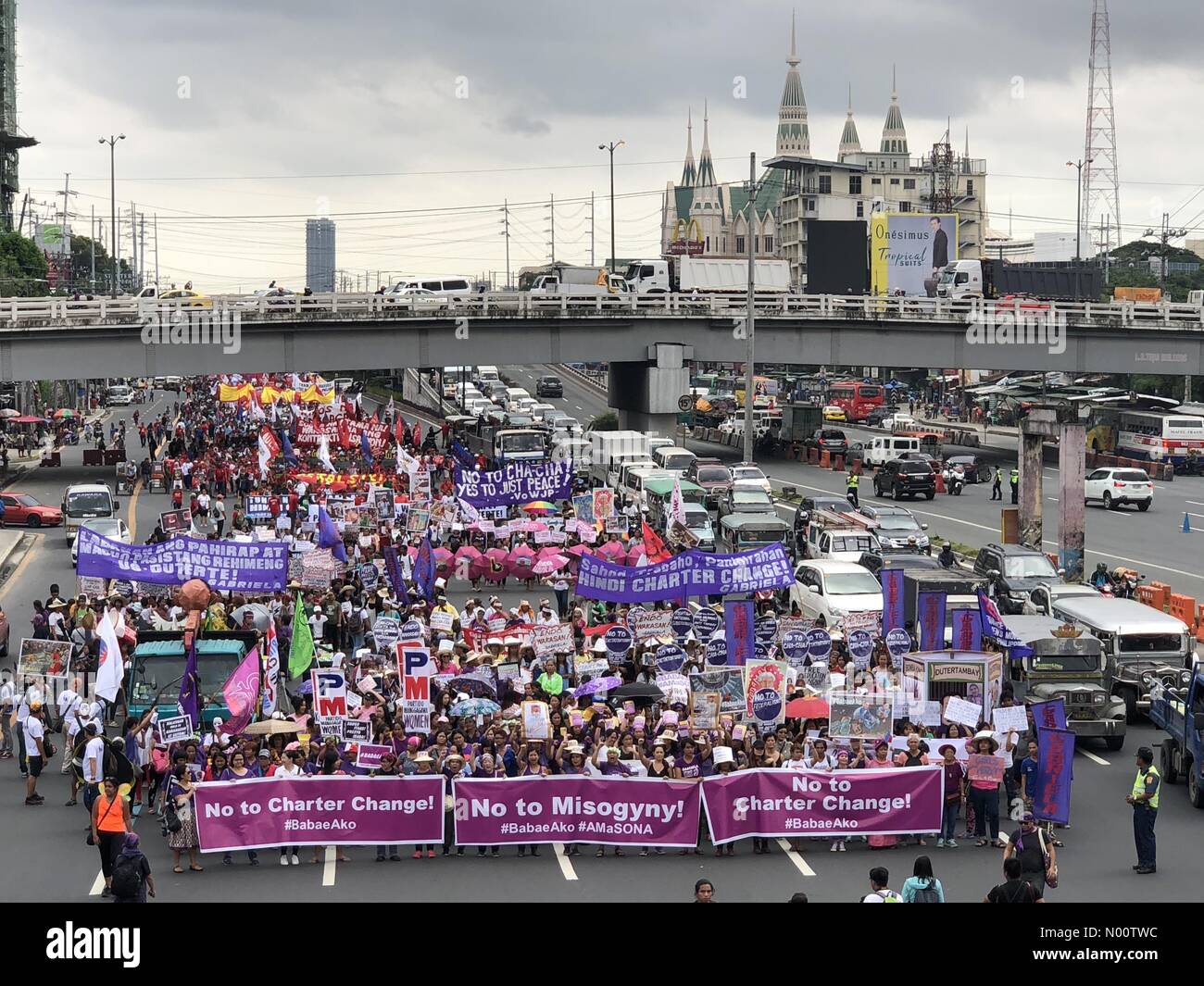 Quezon city metro manila hi-res stock photography and images - Alamy