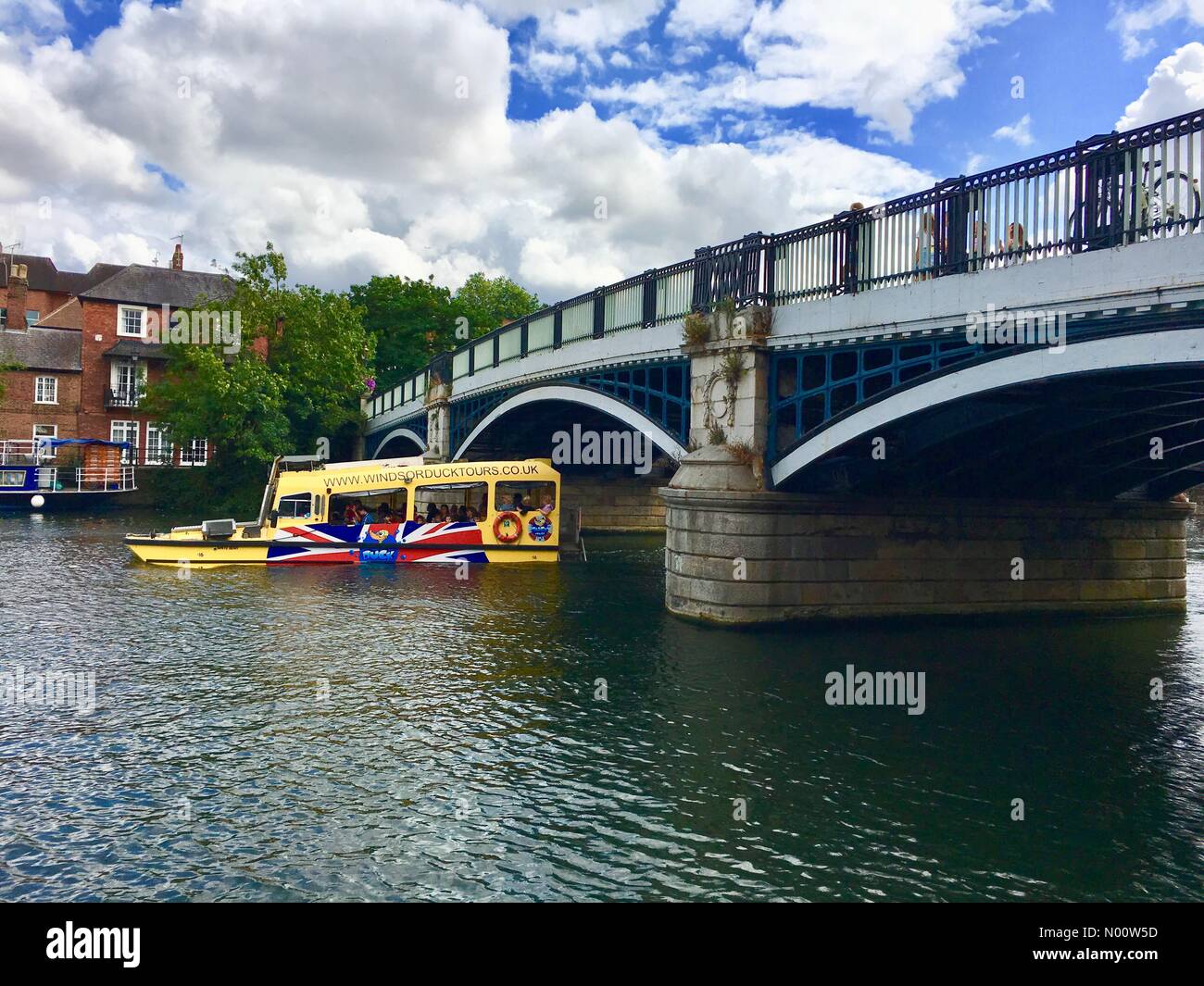 Windsor, UK. 30th July 2018. UK Weather: Partly sunny in Windsor 30 ...