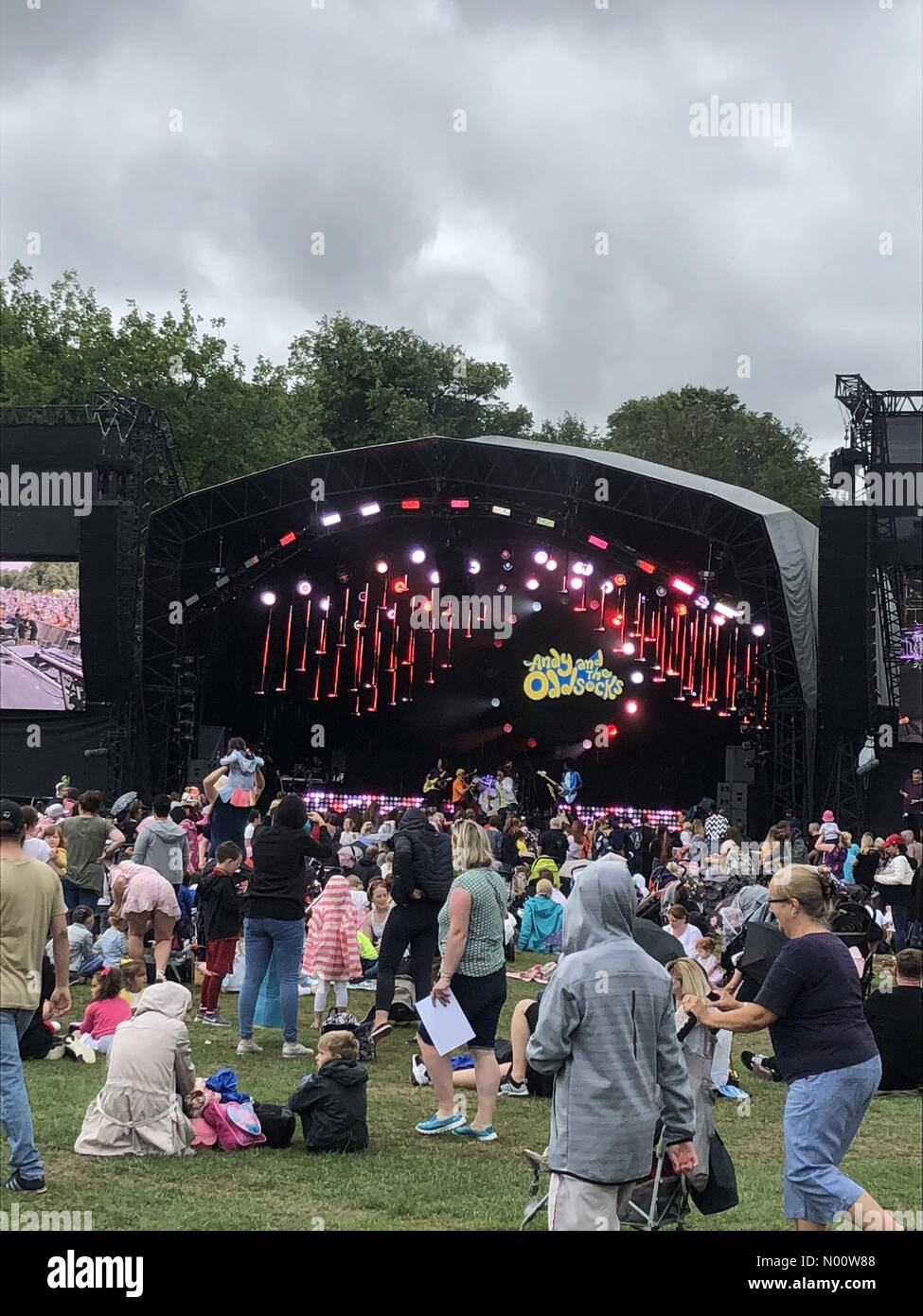 Cbbc hi-res stock photography and images - Alamy