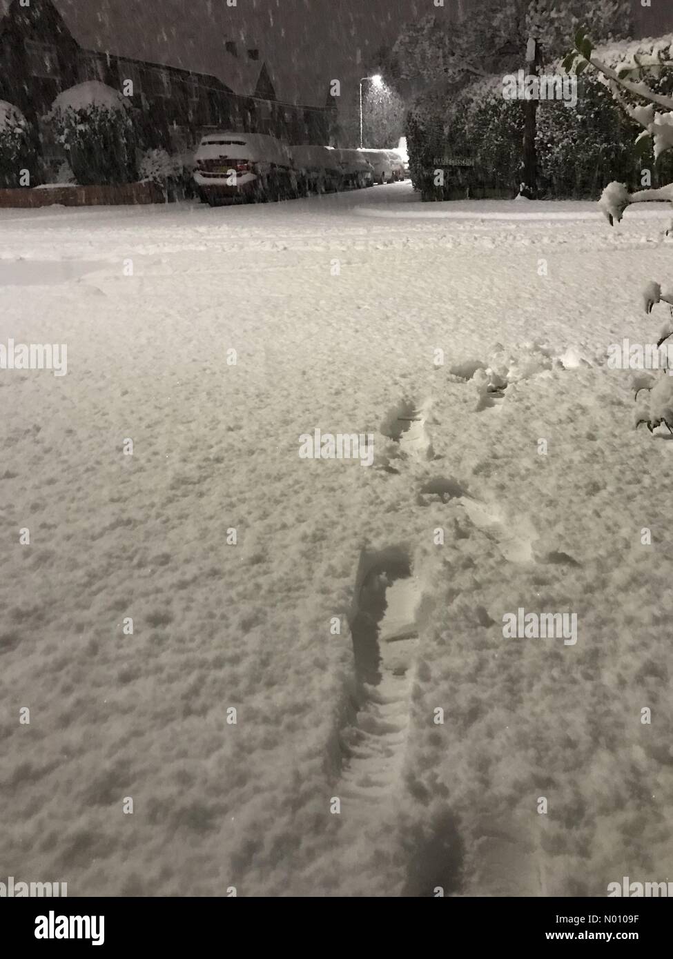 Hale cheshire hi-res stock photography and images - Alamy