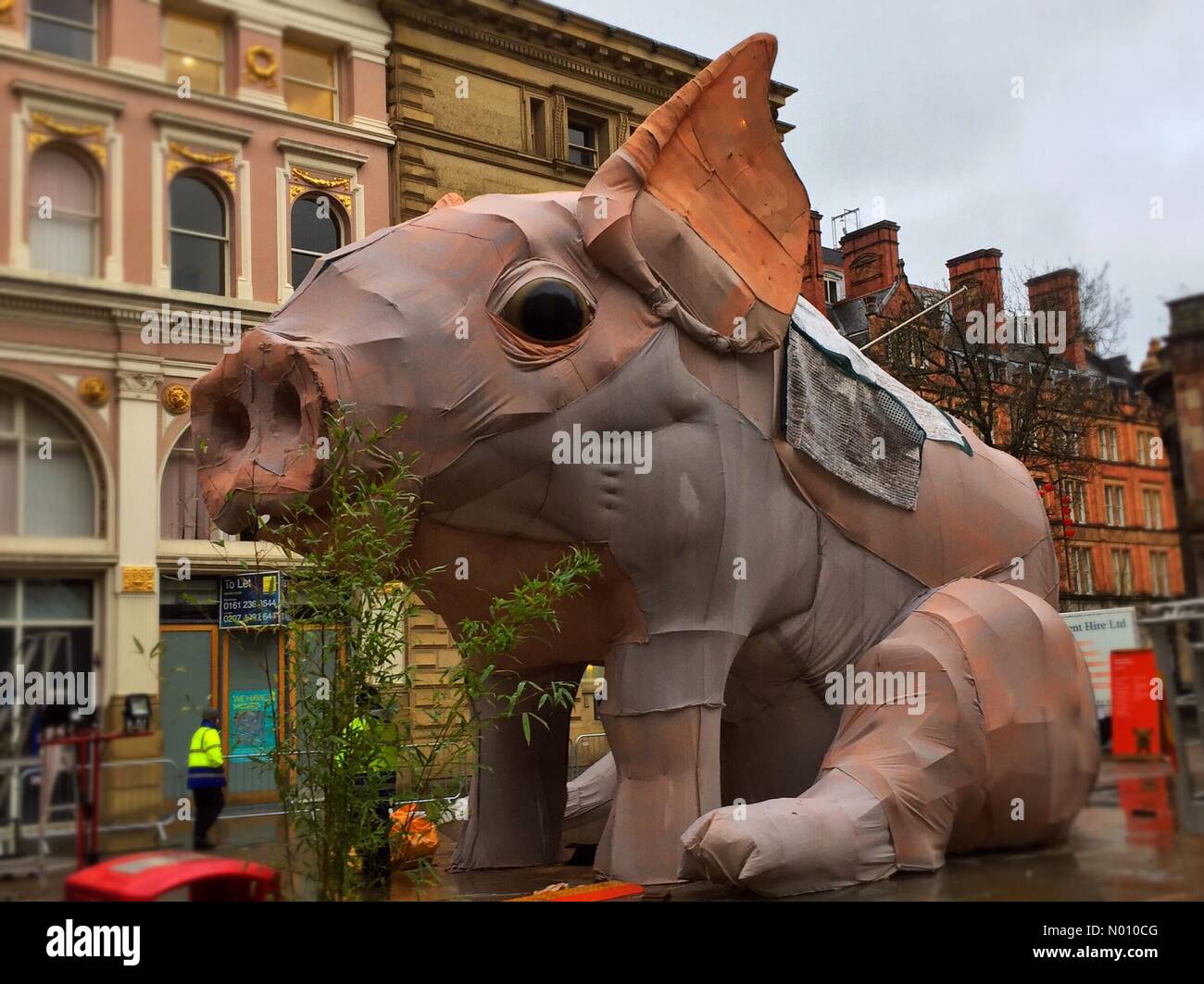 St anne square manchester hi-res stock photography and images - Alamy St anne square manchester hi-res stock photography and images - Alamy