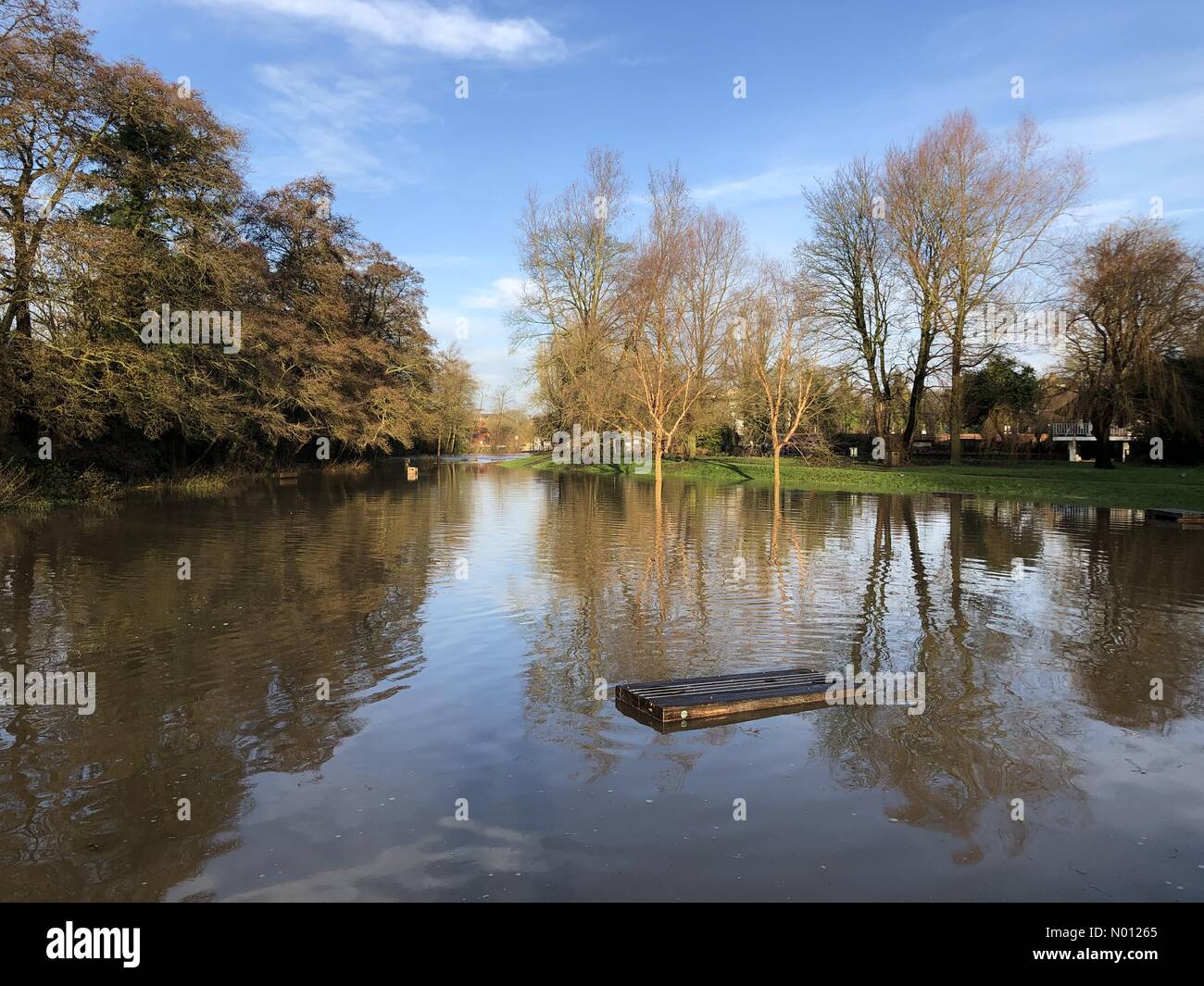 Flooding in guildford hi-res stock photography and images - Alamy