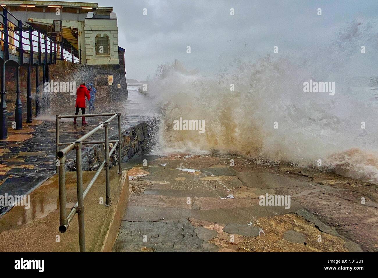 Dawlish, Devon, UK. 9th Feb 2020. UK Weather: Storm Ciara waves at ...