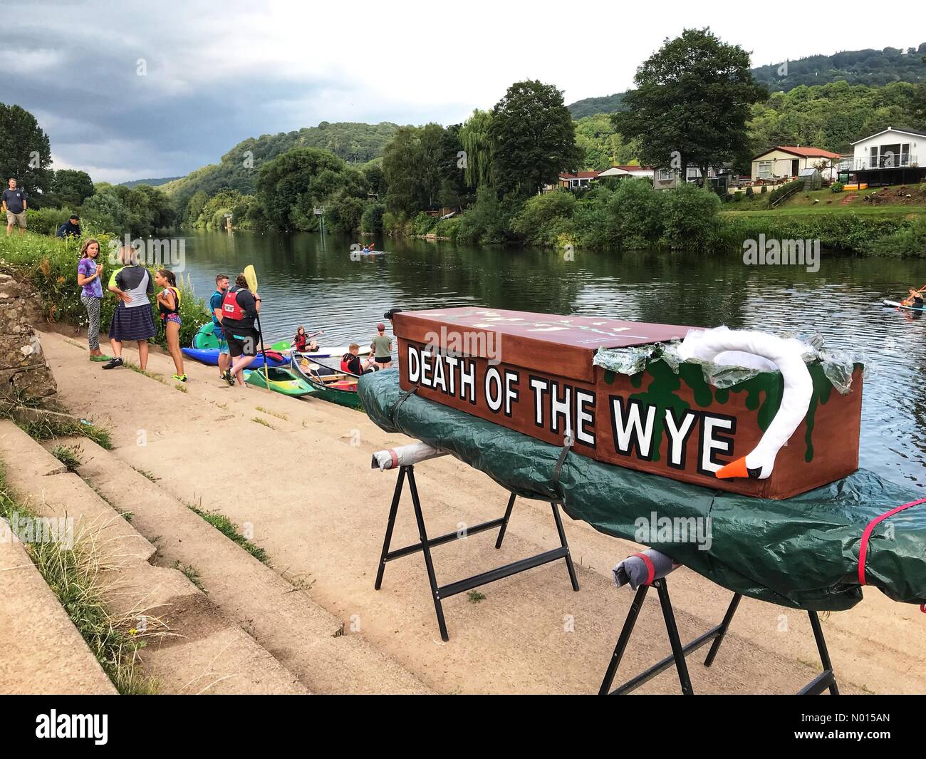 River wye pollution hi-res stock photography and images - Alamy