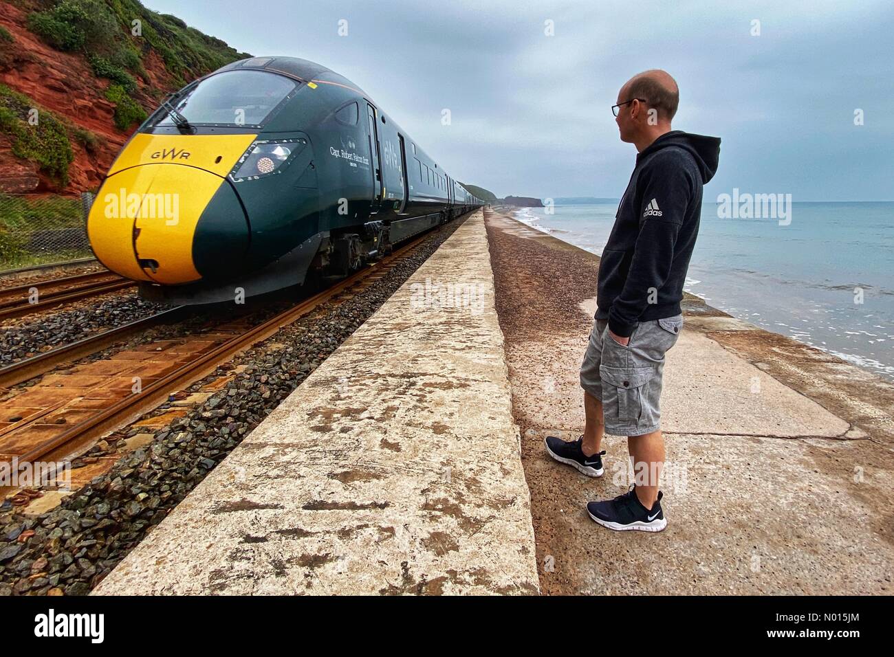 Dawlish train line, Devon. 14th Sep 2021. UK Weather: calm and overcast ...