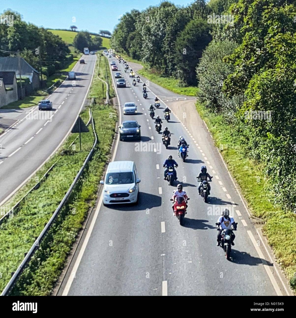 Dean Prior, Devon, UK. 19th Sept 2021. NHS Ride of Thanks hundreds of ...