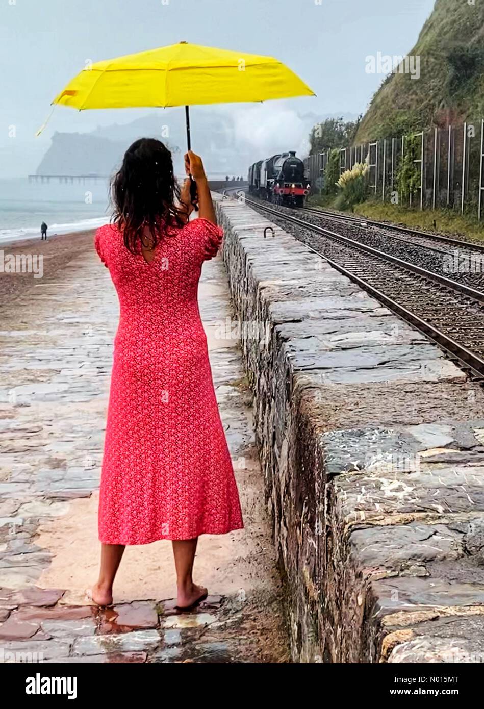 UK Weather: 45596 Bahamas Steam train in rain on Brunel railway line at ...