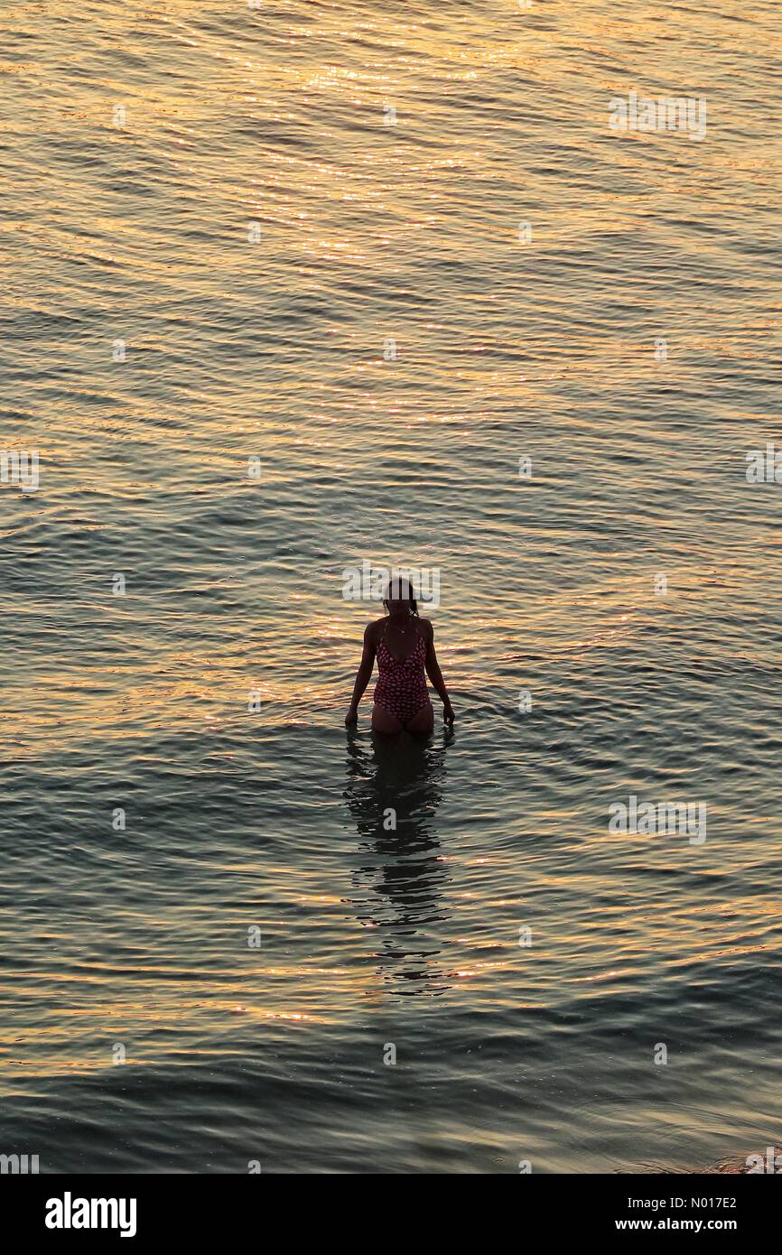 Cornwall, UK. 12th Aug, 2022. UK Weather: Brilliant sunset at Rock ...