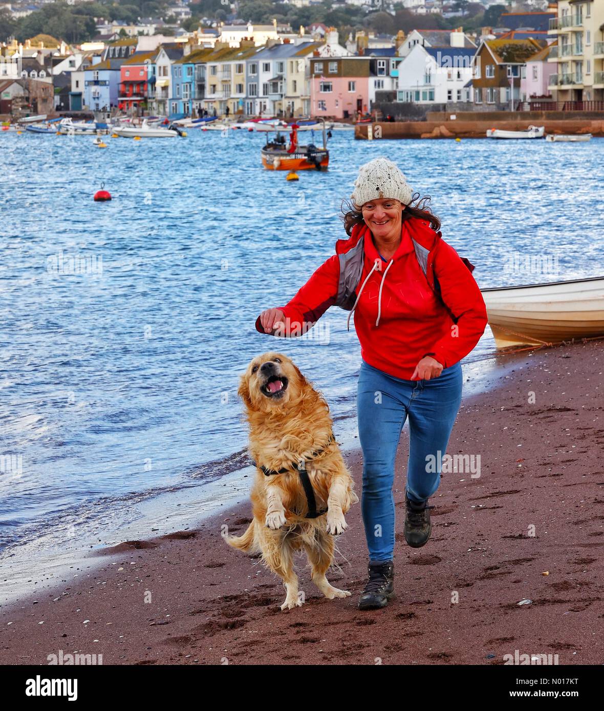 UK Weather: Calm warm and mild at back beach in Teignmouth, Devon, UK ...