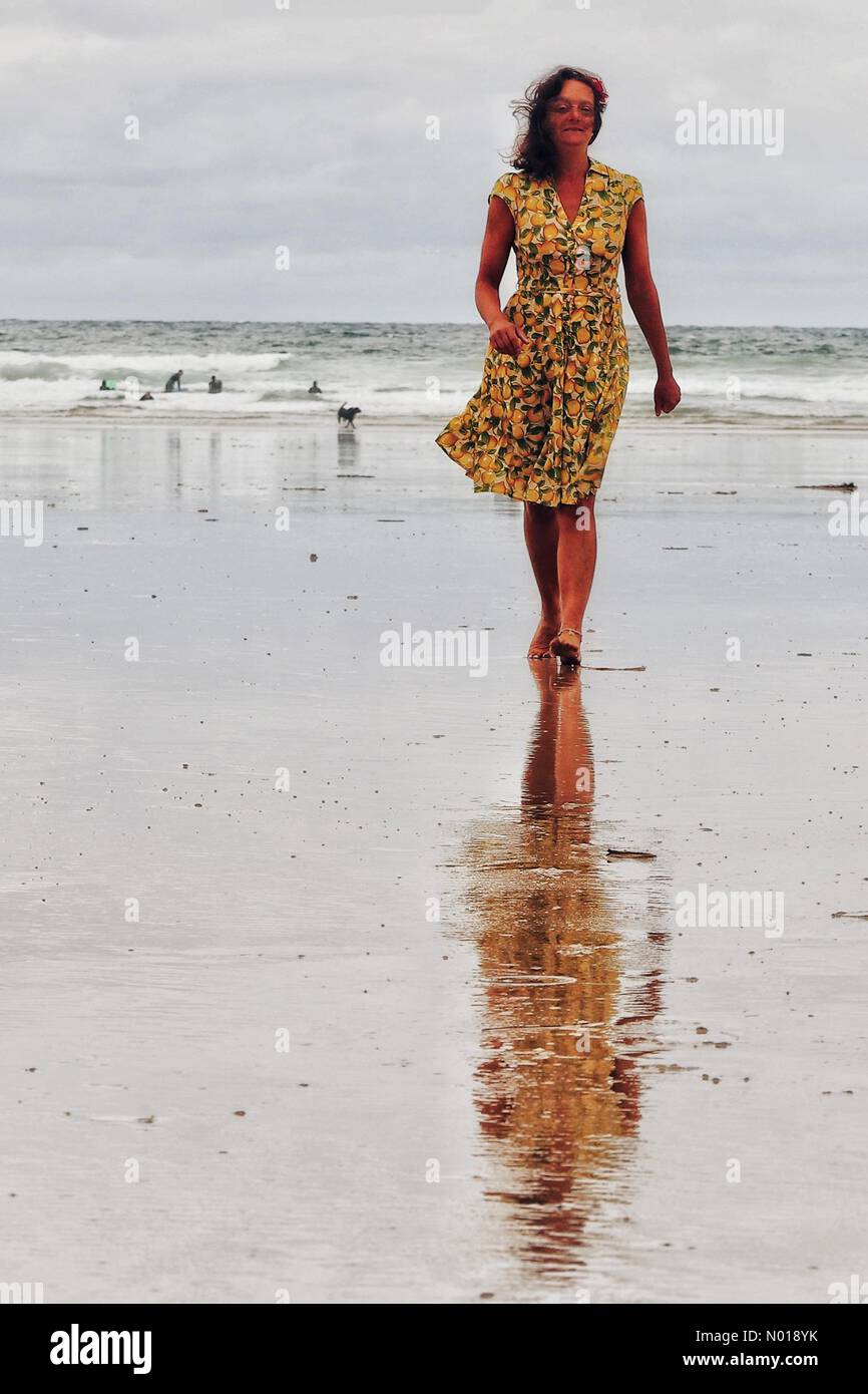 UK Weather: Overcast at Polzeath Beach, Cornwall, UK. Pictured: Raich ...
