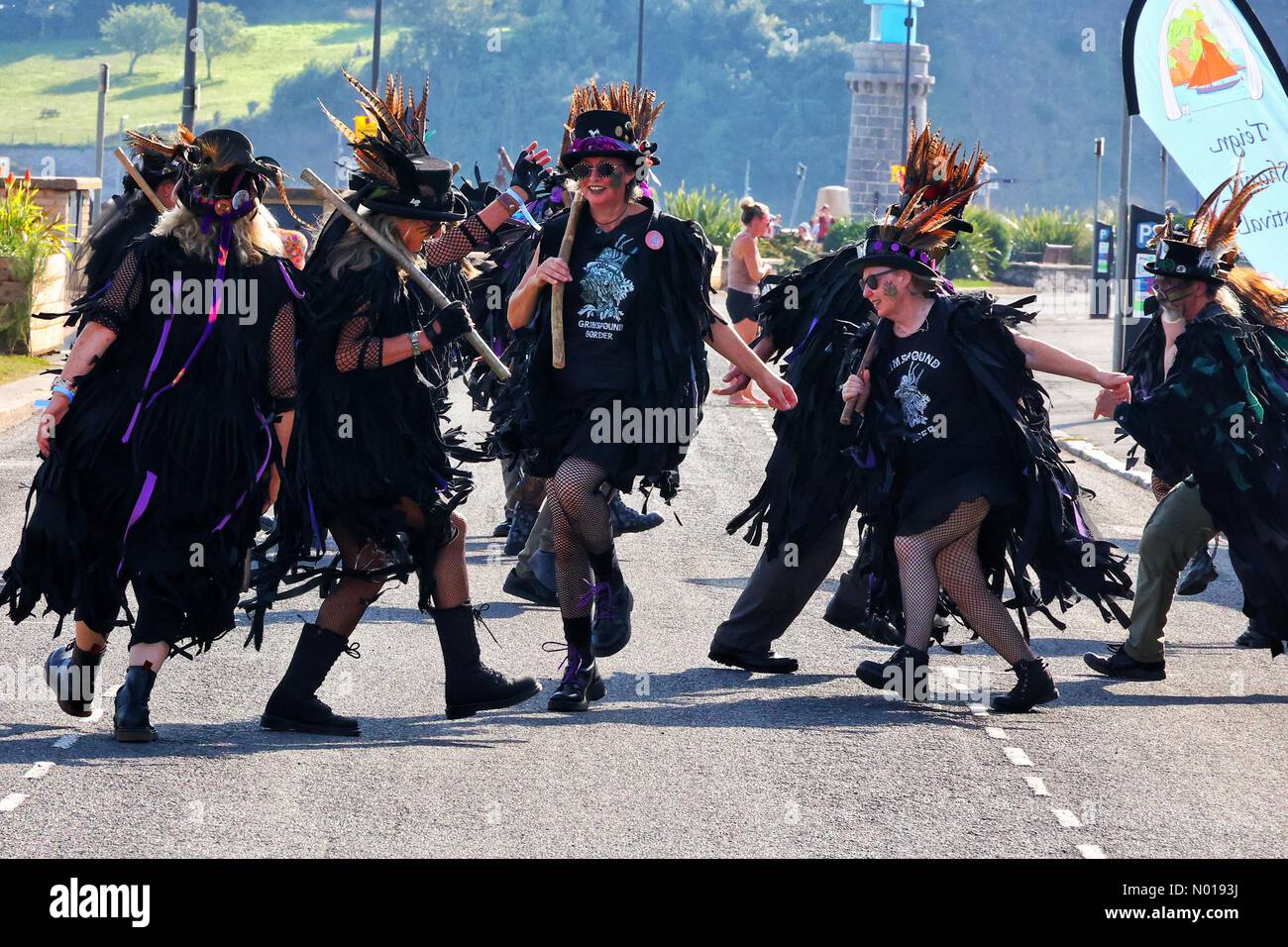 UK Weather: Teignmouth Sea Shanty festival shenanigans. Teignmouth ...