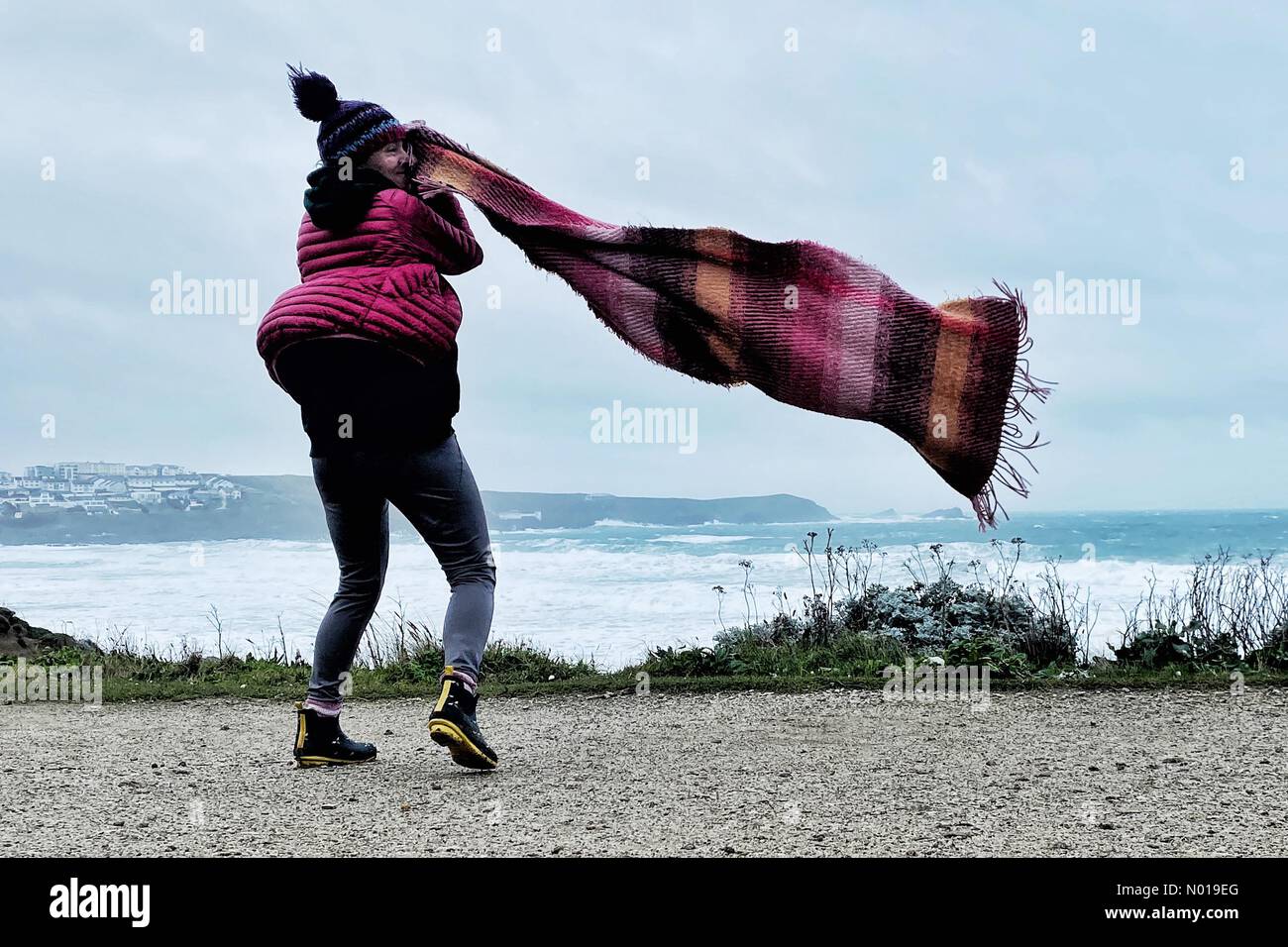 Newquay, Cornwall. 19th Nov 2023. UK Weather: Raich Keene struggles ...