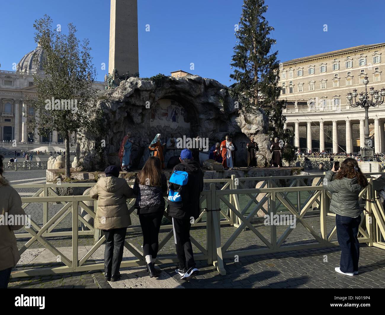 Christmas nativity scene The Franciscan centenary (1223-2023), Vatican ...