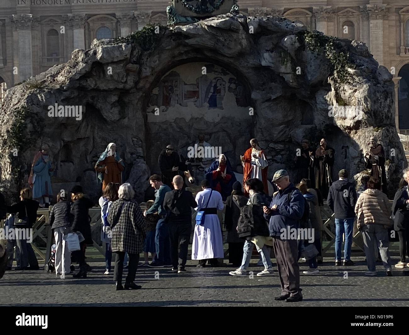 Christmas nativity scene The Franciscan centenary (1223-2023), Vatican ...