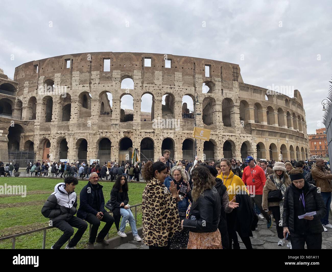 Rome, Italy. 30 December 2023. Large crowds of tourists at Rome ...