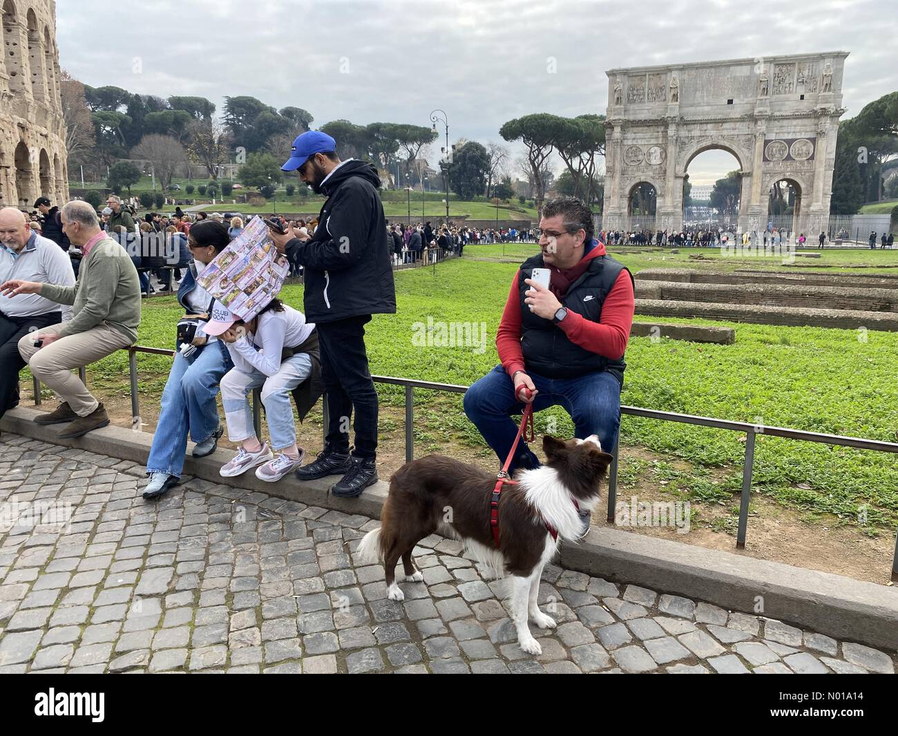 Rome, Italy. 30 December 2023. Large crowds of tourists at Rome ...