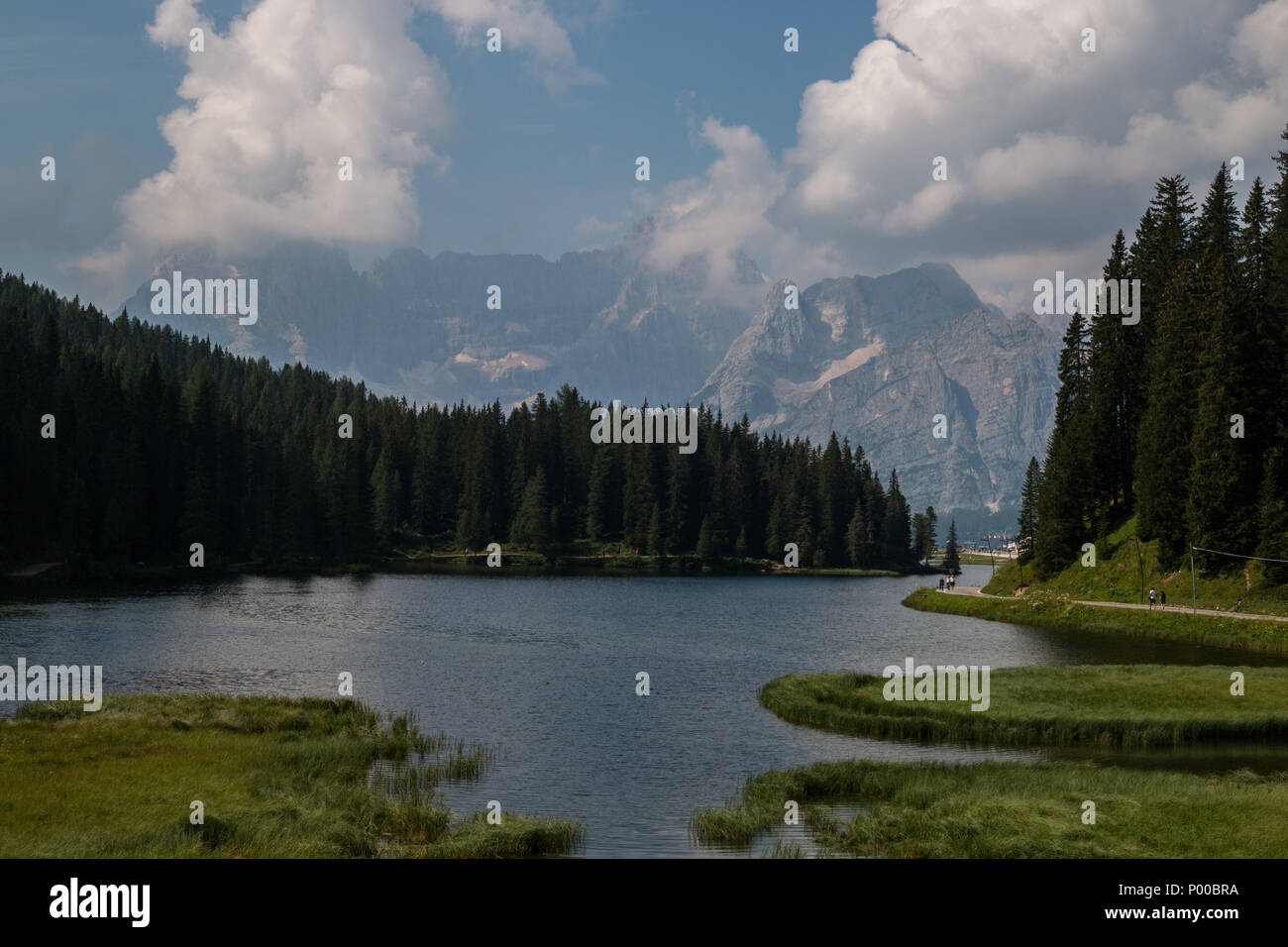 Lake Misurina and the Three Peaks of Lavaredo, Cadore, Belluno, Veneto ...