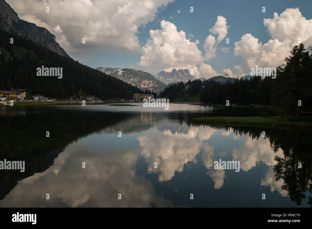 Lake Misurina and the Three Peaks of Lavaredo, Cadore, Belluno, Veneto ...