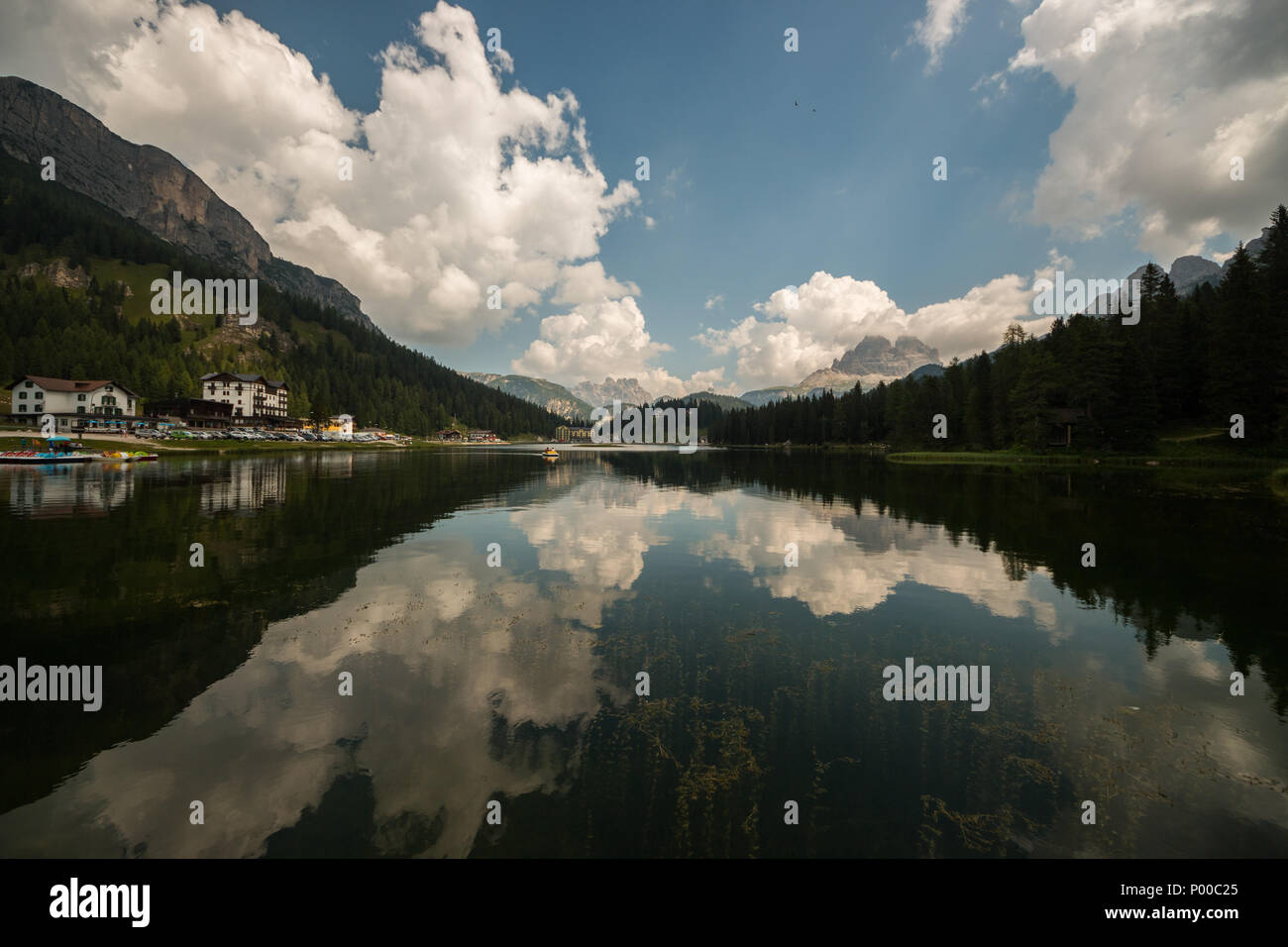 Lake Misurina and the Three Peaks of Lavaredo, Cadore, Belluno, Veneto ...
