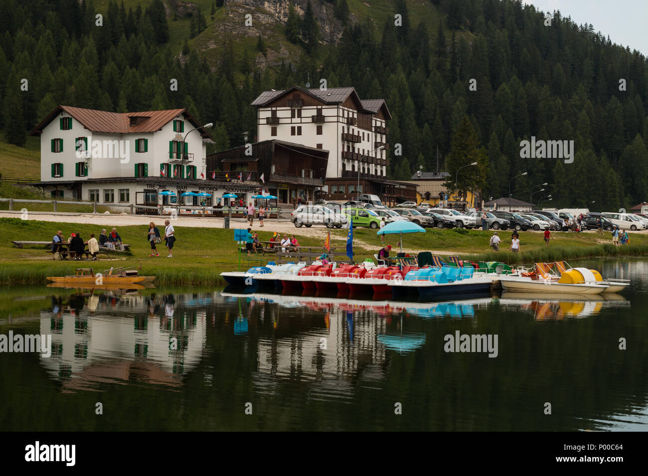 Lake Misurina and the Three Peaks of Lavaredo, Cadore, Belluno, Veneto ...